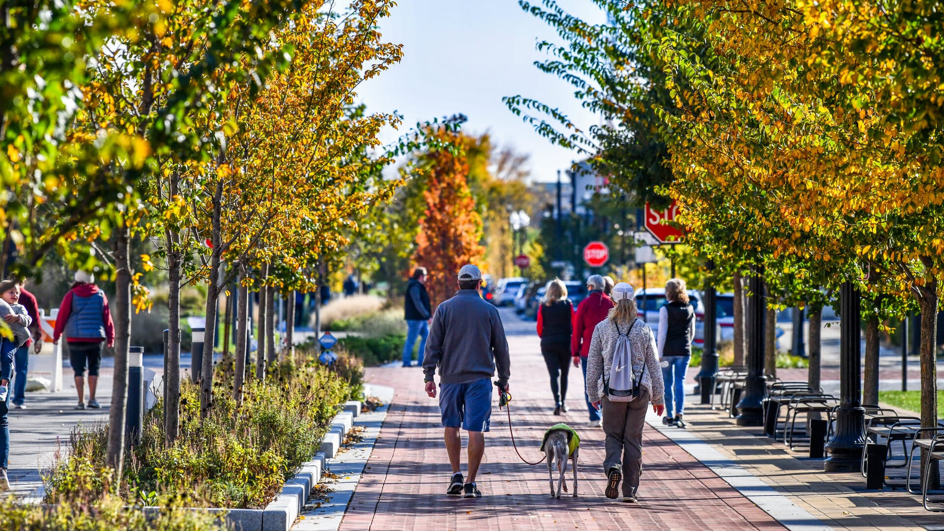 Downtown Carmel Shopping By The Sea Carmel Luxury Boutiques Offer